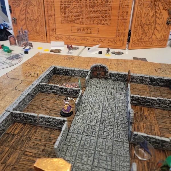 Dungeon Master Screen | Wooden RPG Screen Gift | Dnd Gift | Table Top ...