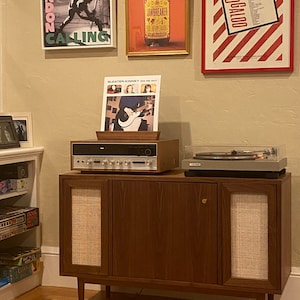 Flynn Vinyl Console - Etsy