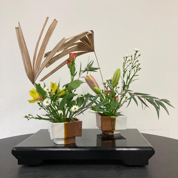 YAMASAN Ceramic Ikebana Flower Vase / Bowl / Pot Vintage - Etsy