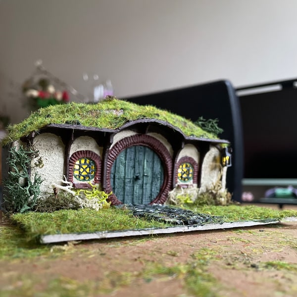 Hobbit Hole Diorama DIY Kit | Hobbiton, Gift, Geek, Creative, Fantasy ...