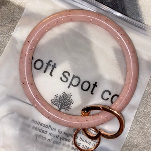 Keychain Bracelet Silicone Key Ring Key Loop Silicone Bangle Keychain ...