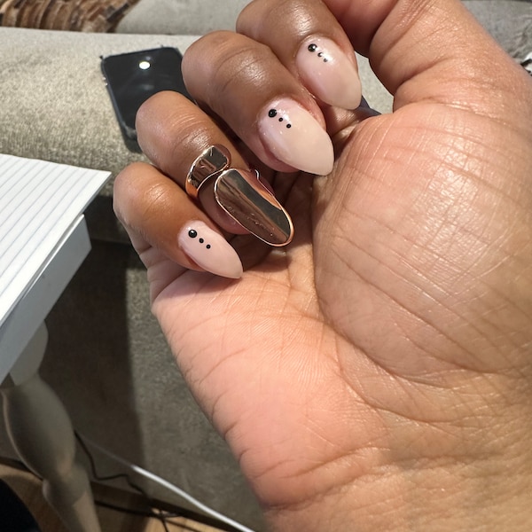 2 Fingertip Rings Fingernail Art Trendy Open Adjustable Rose Design ...