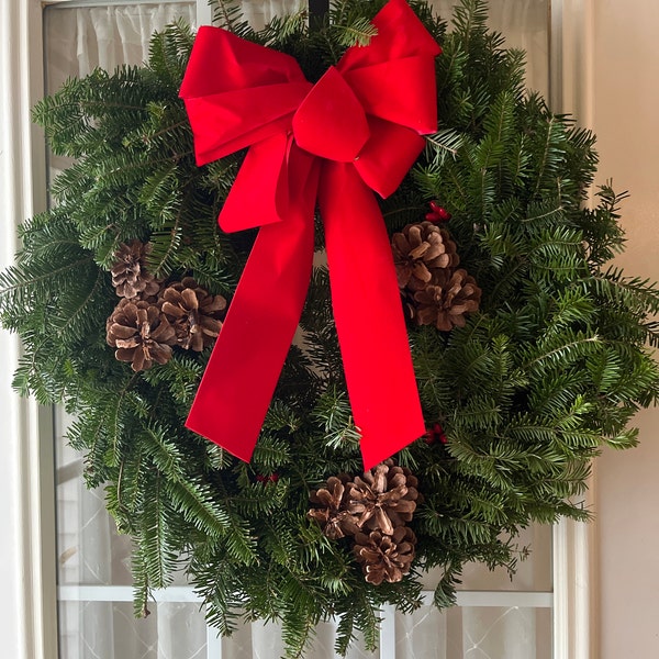 Fresh Traditional Holiday Wreath Hand Made - Etsy
