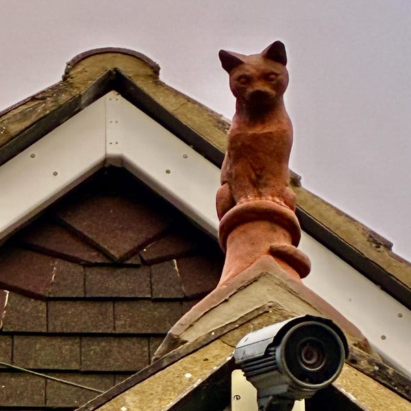 Curious Cat Roof Finial 90 Degree Angled Decorative Stone Ridge Tile ...