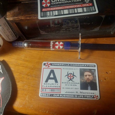 Law & Order SVU Dominick Carisi Jr Detective Badge Cosplay - Etsy