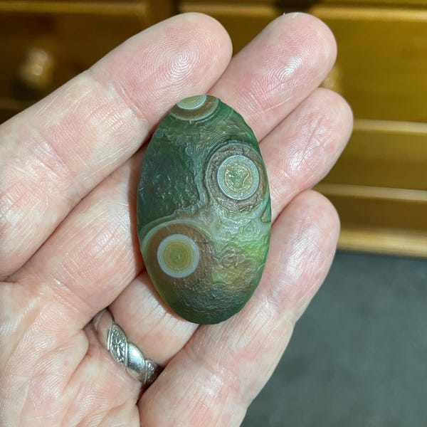 Natural Gobi Agate Palm Stone, Eye's Agate Stone, Colourful Agate ...