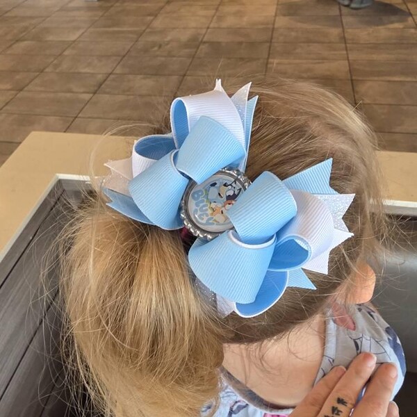 Bluey Bow, Bluey Hair Bow, Bluey and Bingo Bow, Bluey Party, Bluey ...