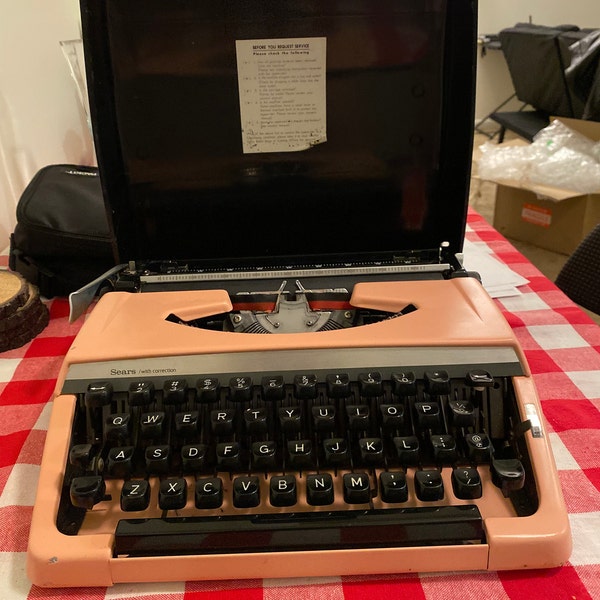 RARE FULLY FUNCTIONAL Gold Underwood Golden Touch Vintage Typewriter X ...