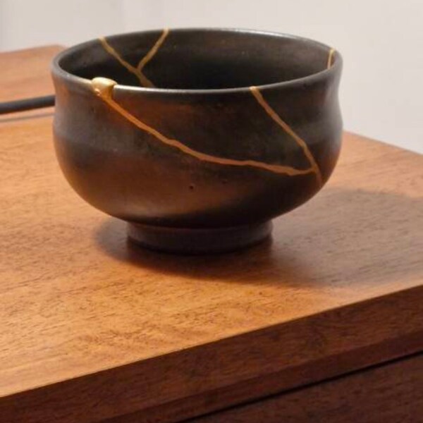 Kintsugi Pottery Tea Bowl, Traditional Japanese Ceramic Art, Handmade ...