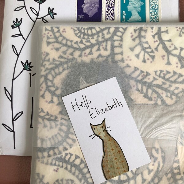 GIGGLE AND CHIPS A Friendly Funny Card .three Friends Having a Laugh ...