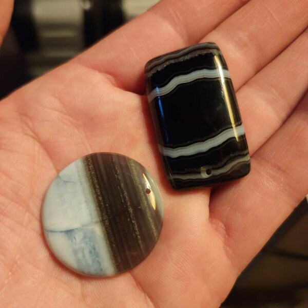Black Banded Agate Gemstone - High Quality Black Banded Agate Cabochon ...