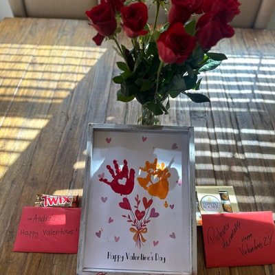 20 Valentine Handprint Art Printable Valentine's Day Classroom Mom ...