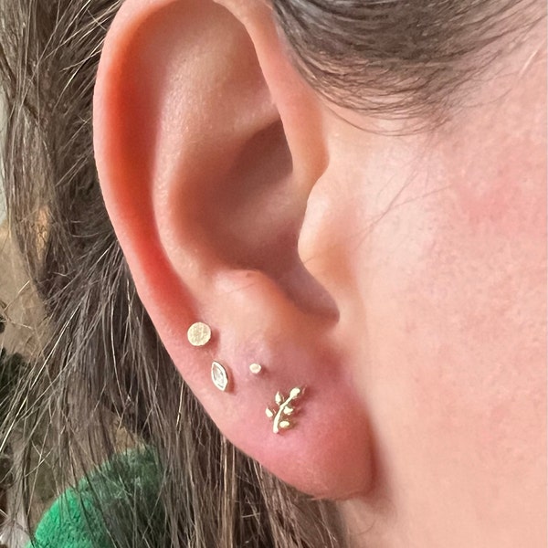 14K Solid Gold Music Note Piercing, Minimalist Music 10mm Piercing ...