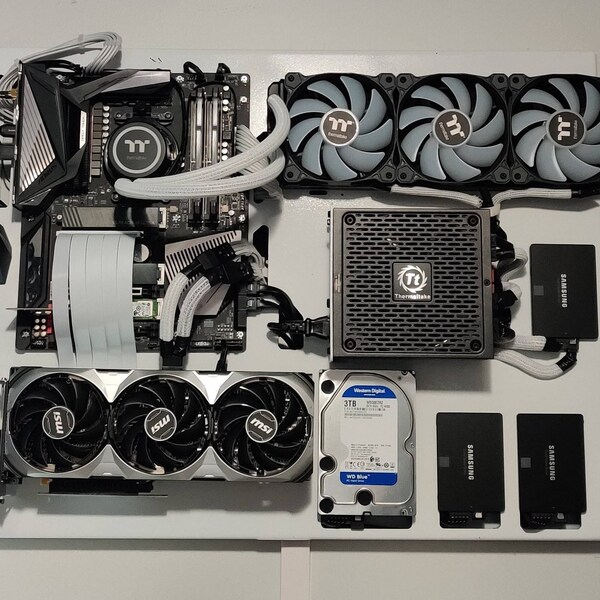 Wall Computer, Computer Wall Mount, Space Case, Open Case, Full ATX ...