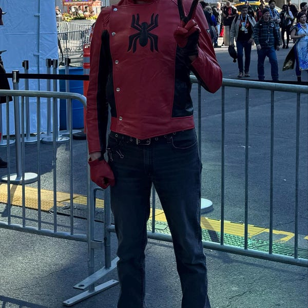 Human Spider Sweater Spiderman Sam Raimi 2002 - Etsy