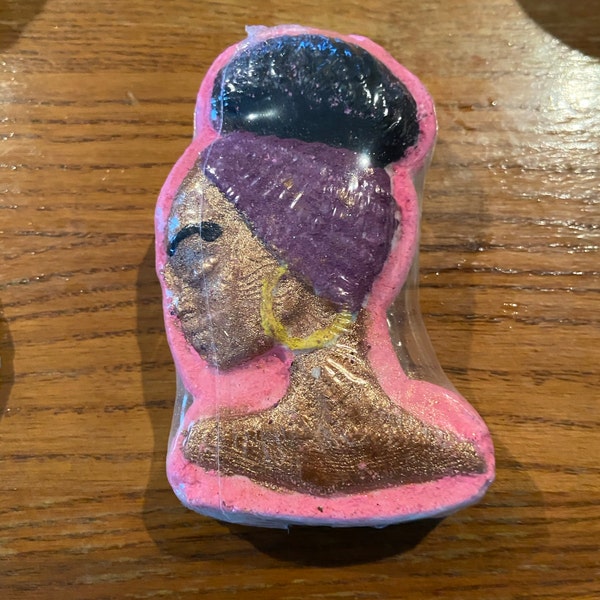 Her Royal Highness Osun Bath Fizzy Bath Bomb Hydrating Soak Comes in ...
