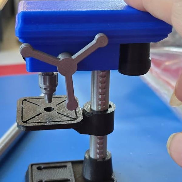 2 Post Lift for 1/24 Scale Garage Mini Display RC Double Stack Car ...