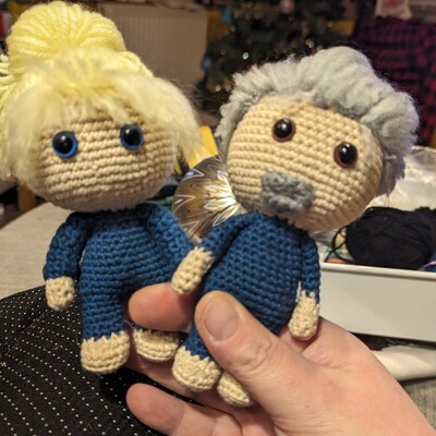 Crocheted Bunny Ears Yarn Tension Ring and Tension Guide Pattern Finger ...