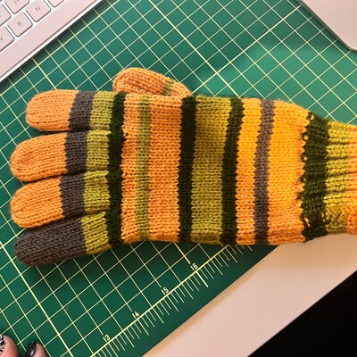 Red Lips & Vampire Teeth Embroidered Patch Applique Very Gothic Emo ...