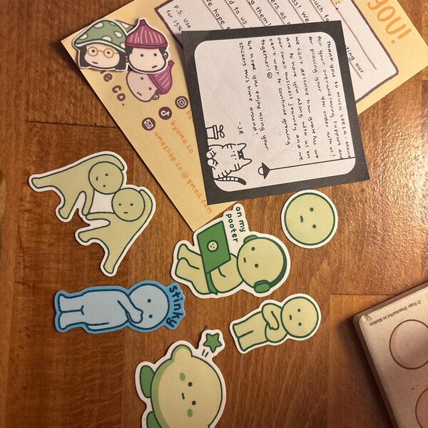 Clown Blind Box Addict Sticker Vinyl Waterproof Sticker for Bullet ...