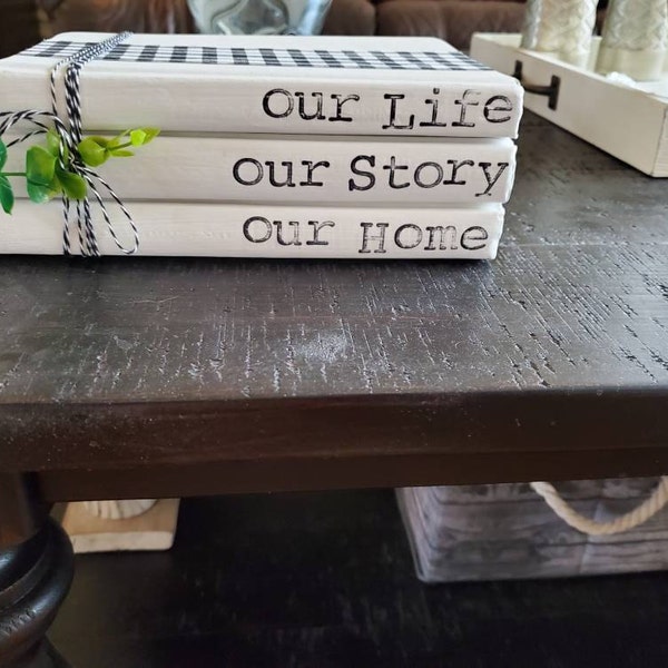 Seasonal Book Stack - Etsy