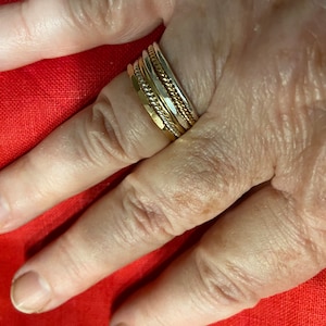 14k Gold Filled Stacking Rings // Set of 5 Stackable Ring Set - Etsy