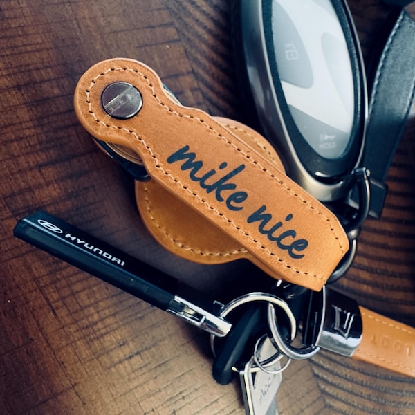 Minimalist Leather Key Organizer: Compact Crazy Horse Keychain - Etsy
