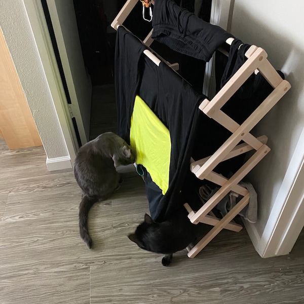 Wall Mount Clothes Drying Rack, Wooden Ladder Mount Holds 250 Lbs Amish ...