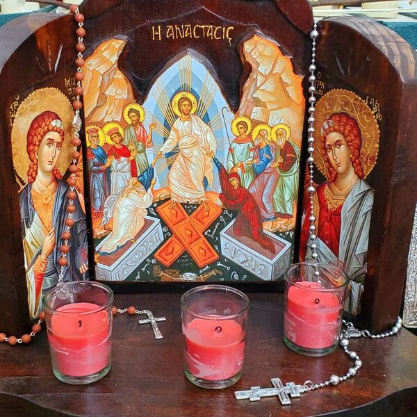 Christian Iconostasis With Resurrection of Jesus Christ Archangel ...