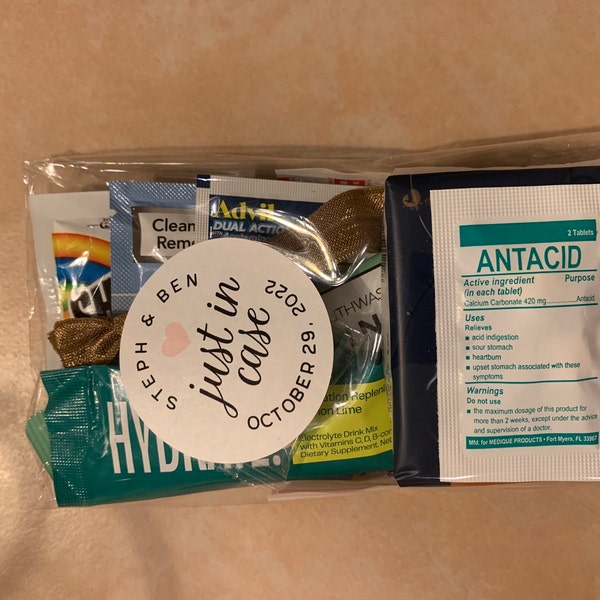 Wedding Favor Kits - Personalized Stickers With Optional Bags, Just in ...