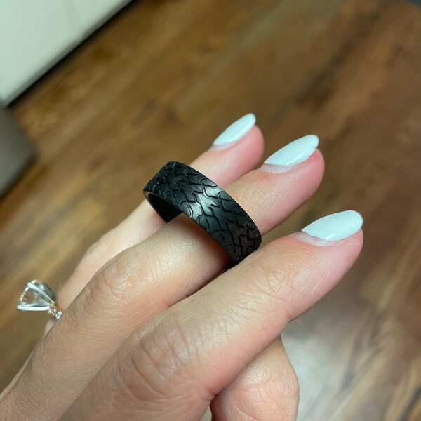Drag Radial, Carbon Fiber Tread Ring. Drag Racing Wedding Band, Car Guy ...