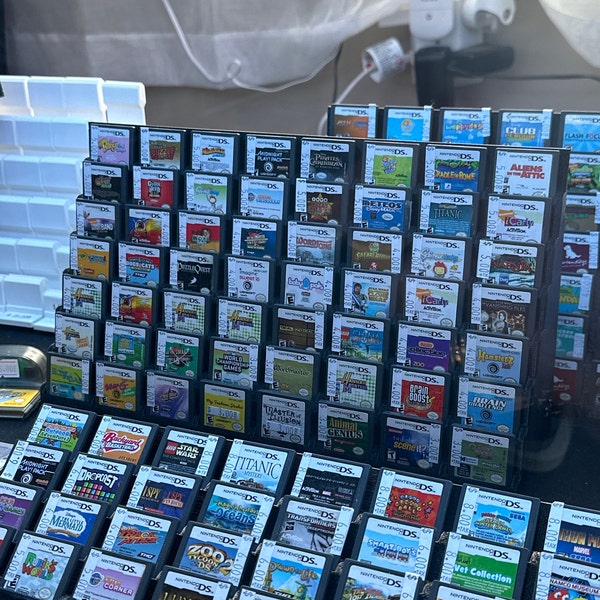 3DS & DS Game Display Tower - Etsy