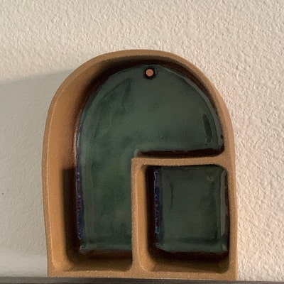 Curio Cabinets, Curio Displays, Ceramic Cabinets, Ceramic Shrines ...