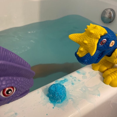 6 Bath Bombs for Kids With FARM ANIMALS Toys Inside Each Bomb - Etsy