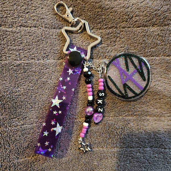 Stray Kids KPOP Keychain - SKZ - Stay - Etsy