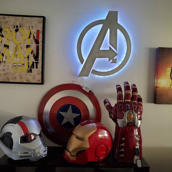 Illuminated Avengers Wooden LED Sign, Wall Sign, Avengers Wall Art ...