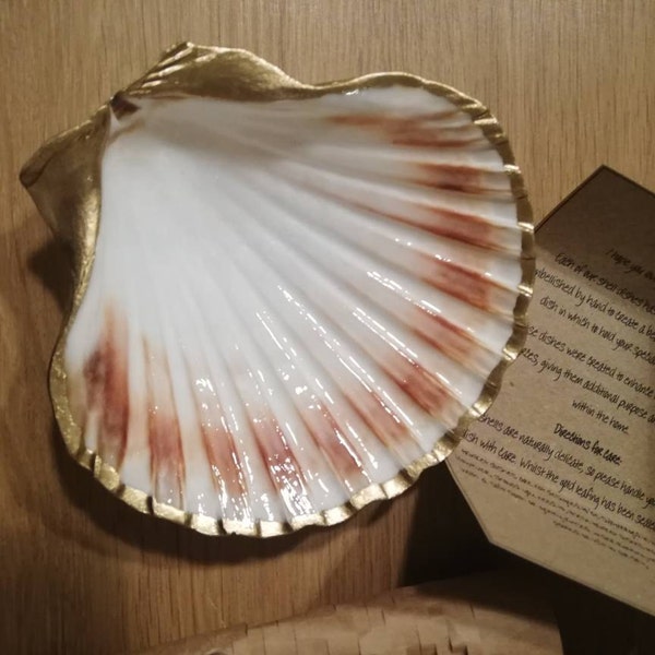 Shell Trinket Dish - Gilt Edged Golden Scallop Shell | Gold Jewellery ...