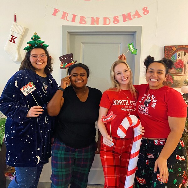 Merry Friendsmas Banner, Christmas Party Decorations, Holiday Birthday ...