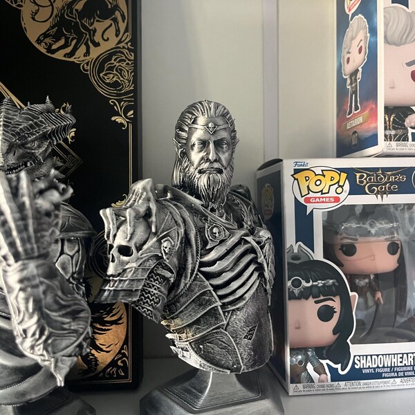 10" Hand Painted Drakeblood 3D Printed Knight Bust Dark Souls 3 - Etsy