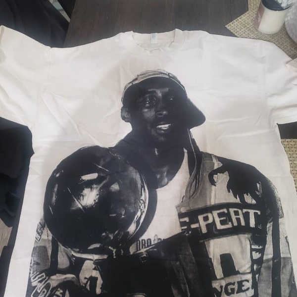 Kobe Bryant T-shirt - Etsy