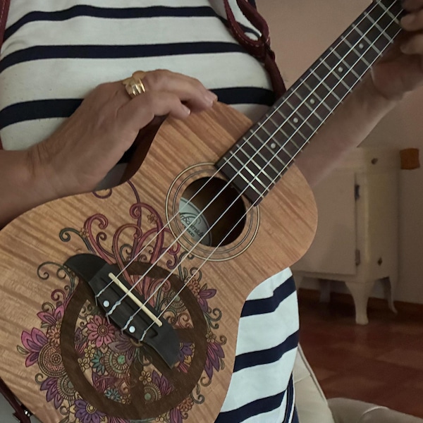 Engraved "elephant" Ukulele - Etsy