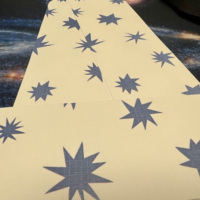 Retro 60s 70s Groovy Hippie Western Smiley Cowboy Daisy Unicorn Desert ...