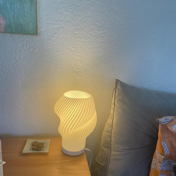 FLOURISH LAMP | STL 3MF 3D Printing Files, Small Wavy Table Lamp ...