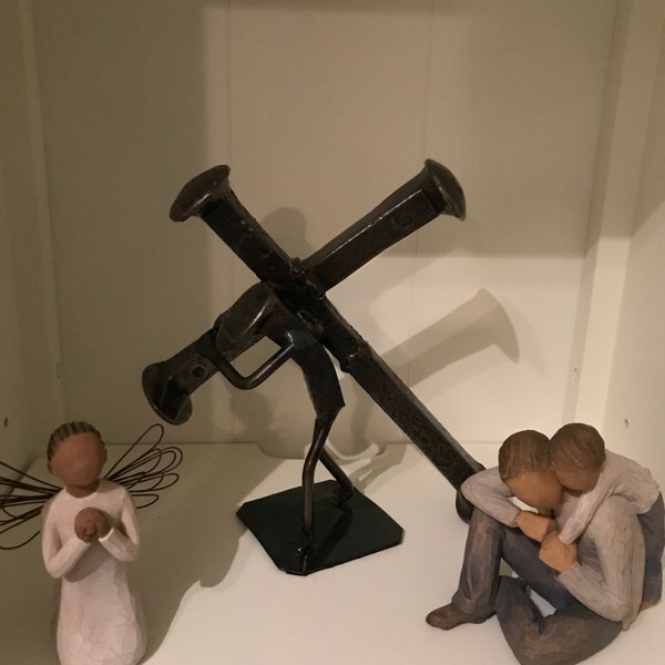 Carrying Cross | Metal Art | Religious Art | Cross Metal Art ...