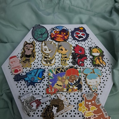 Enamel Pin Board Display for Pin Collectors hexagon Wall Mount Enamel ...