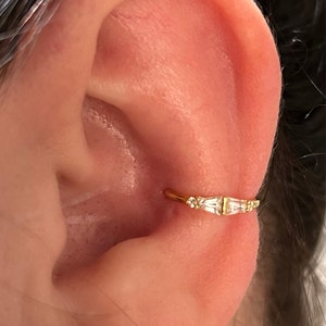 Titanium Conch Ring With One Side Swarovski Jewelled Cz Micro Barbell ...