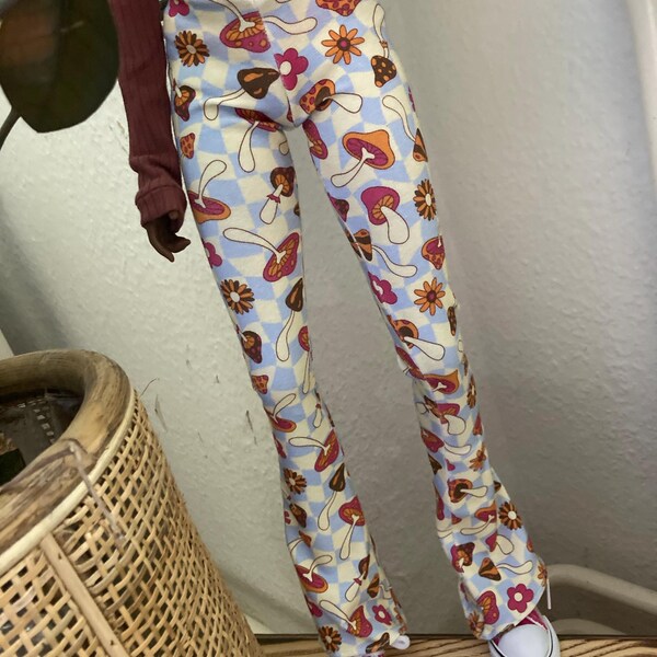 SLIM MSD BJD Minifee 1/4 Mismachted Dino & Pink Stockings - Etsy