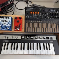 Native Instruments Maschine Stand // Desktop Rack for Maschine Plus or ...