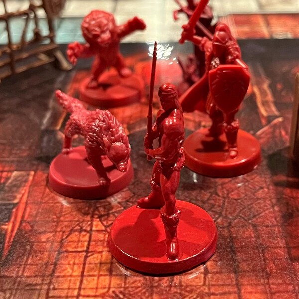 Human Female Priestess - 32mm - 75mm Scale Miniature - Hyborian Age D&D ...