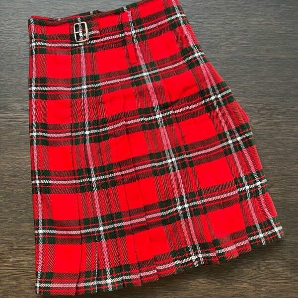 Lindsay Tartan Kilt, Traditional 8 Yard Kilt, Premium 16oz Acrylic Tartan Fabric, Handcrafted ...